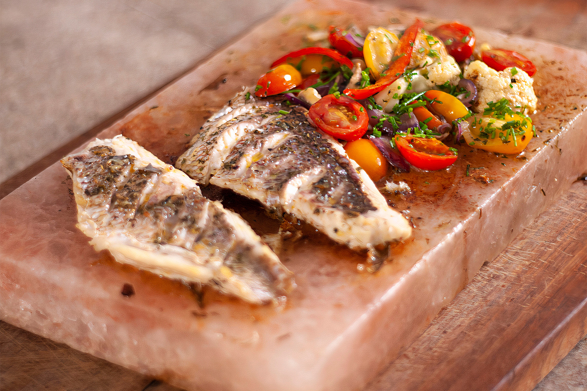 Peixe na pedra de sal